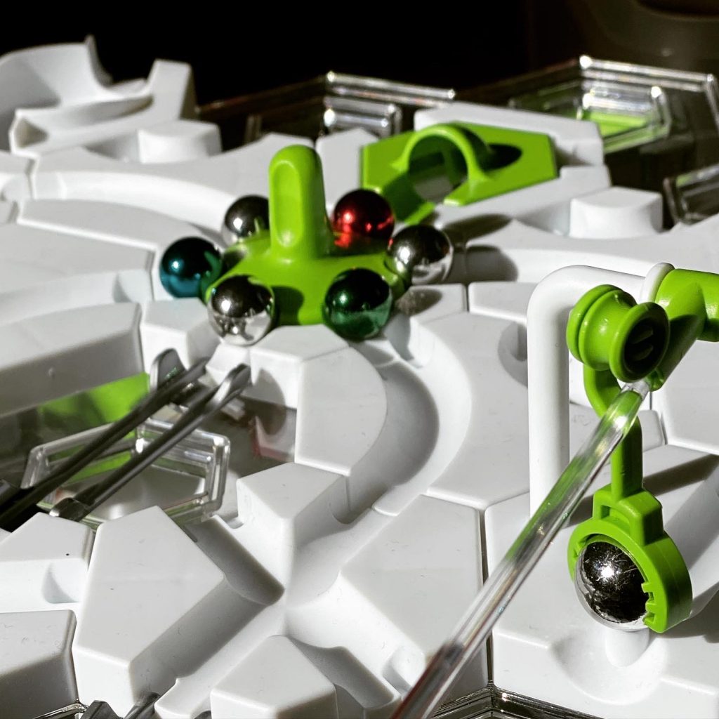 GraviTrax Action-Steine im Test: Balls & Spinner, FlexTube, Dipper ...